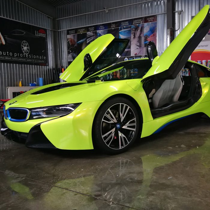 Folie Autocolant Auto - Zeci De Modele Si Culori - Preturi De Importator